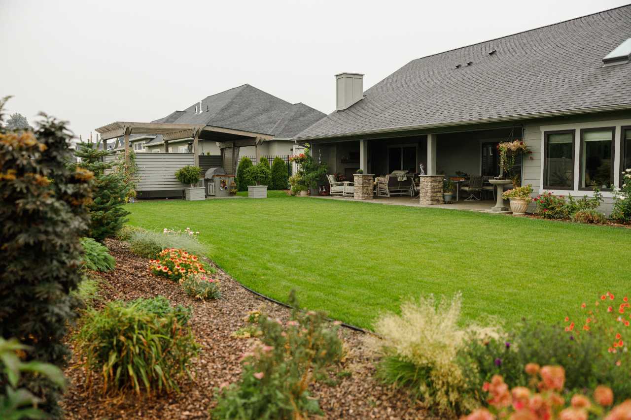 Lawn Treatment Near Me (Service Area) | Colonial Lawn & Garden